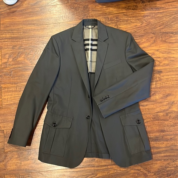 Burberry | Suits & Blazers | Mens Authentic Burberry Suit Jacket ...